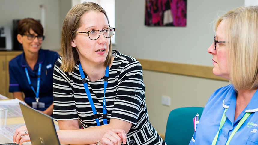 Caring together: Hospice and mental health staff exchanging expertise ...