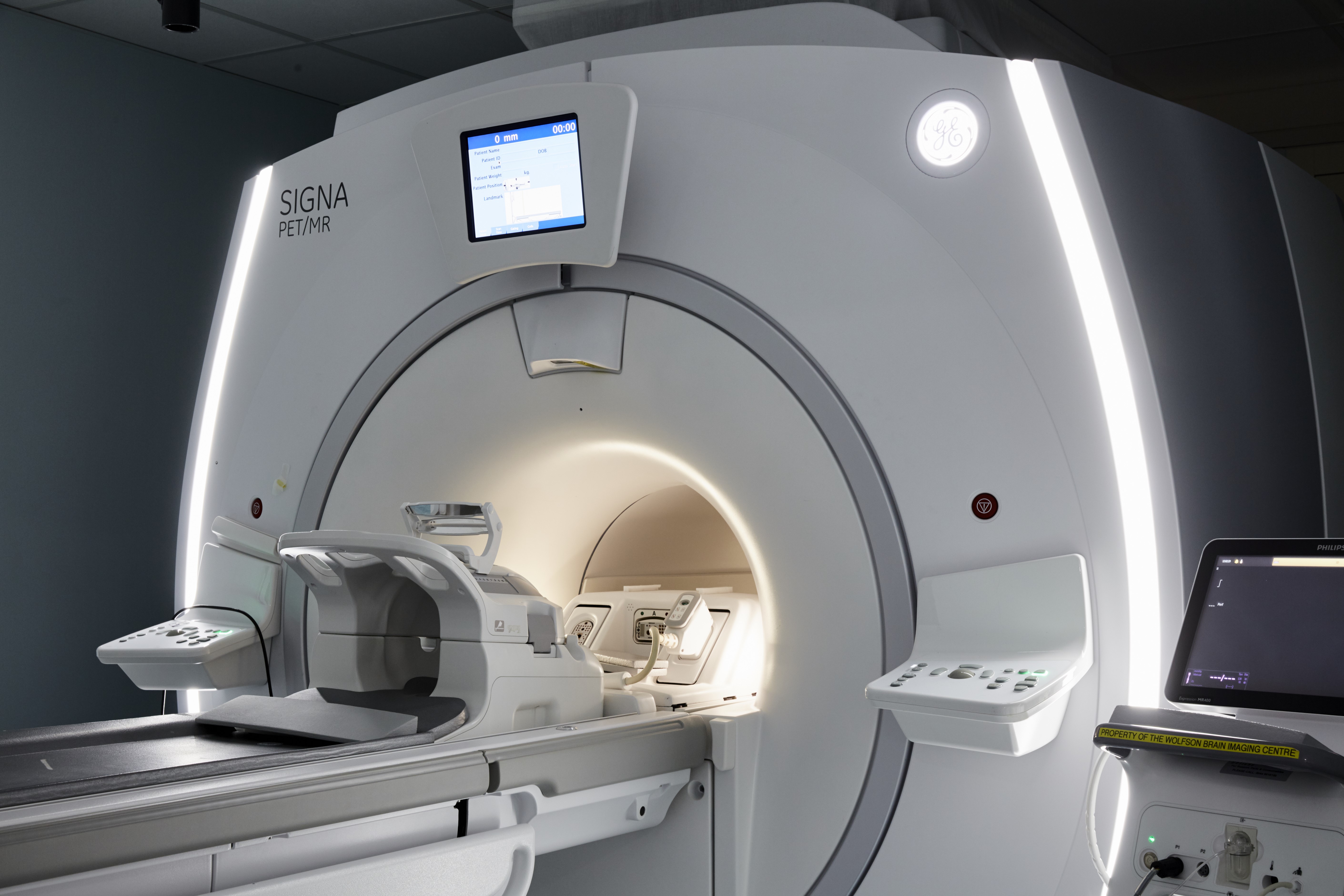 Speeding up MRI: shorter scan times to increase availability ...