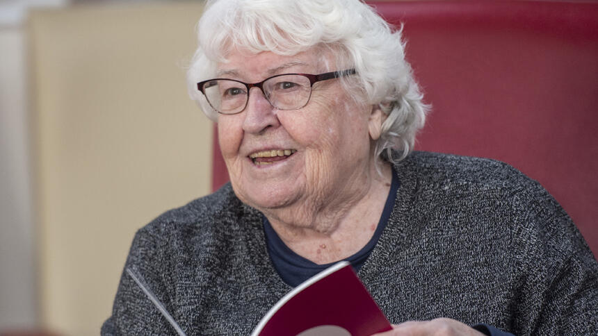 An Ashbourne Lodge book club member | Alzheimer's Society