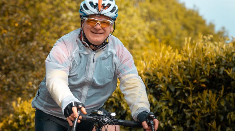 Organise your own cycle | Alzheimer's Society